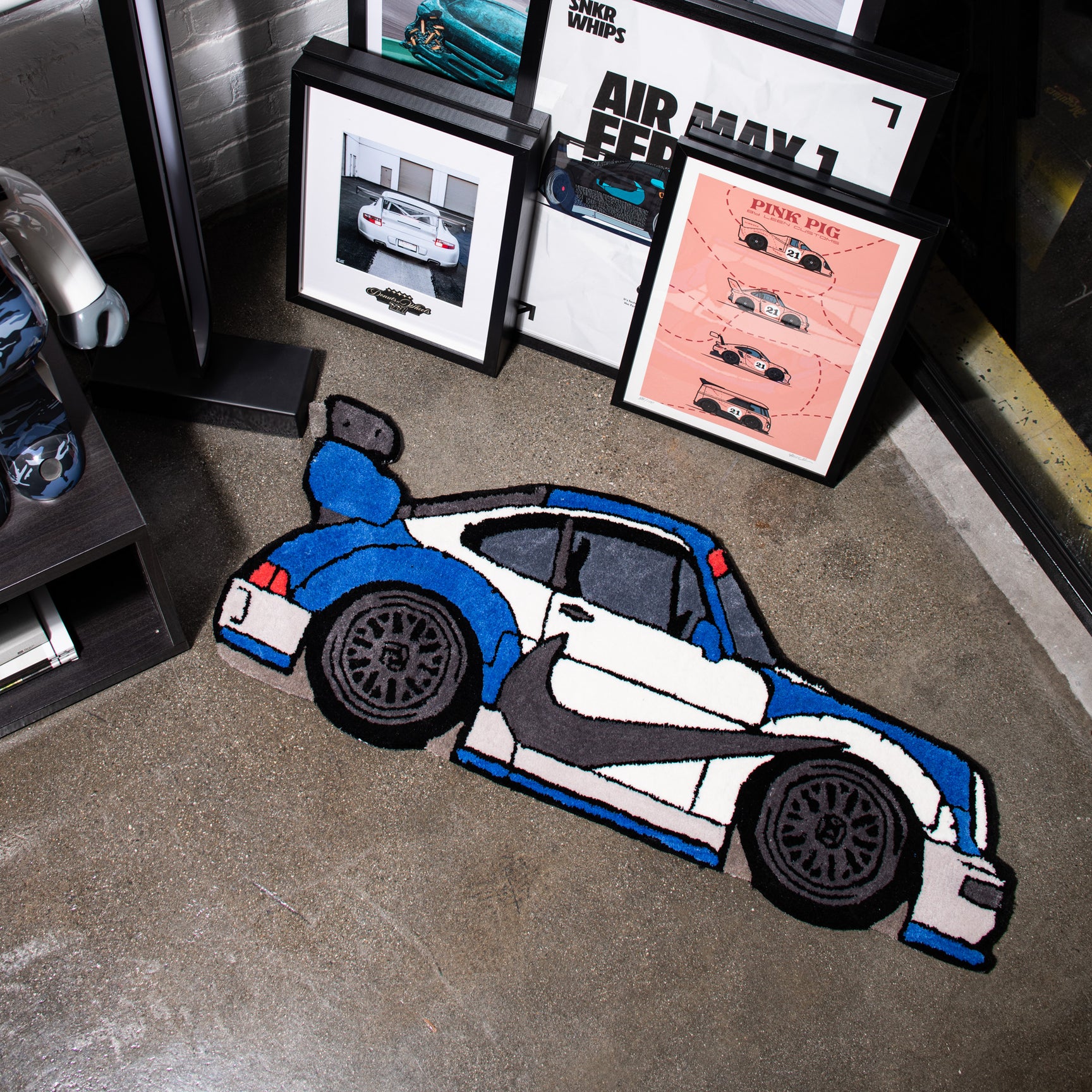 Leen Customs Pin Garage - The Original Pin Garage